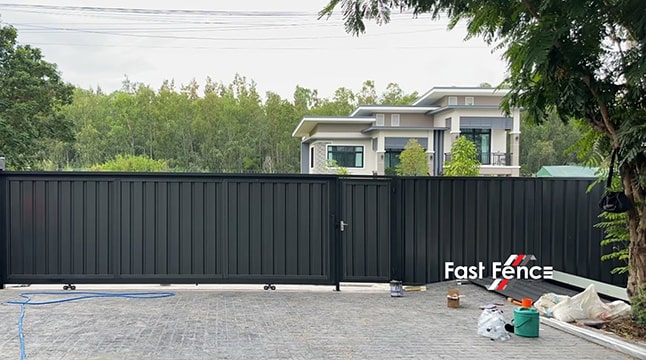 Fast Fence, Aussie Fence รั้วสำเร็จรูป รั้วเมทัลชีท รั้วน็อคดาวน์ รั้ว ...
